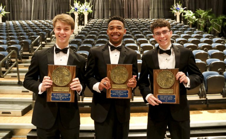 Jesuit's Class of 2019 Has 269 Graduates, 11 Valedictorians | Jesuit ...