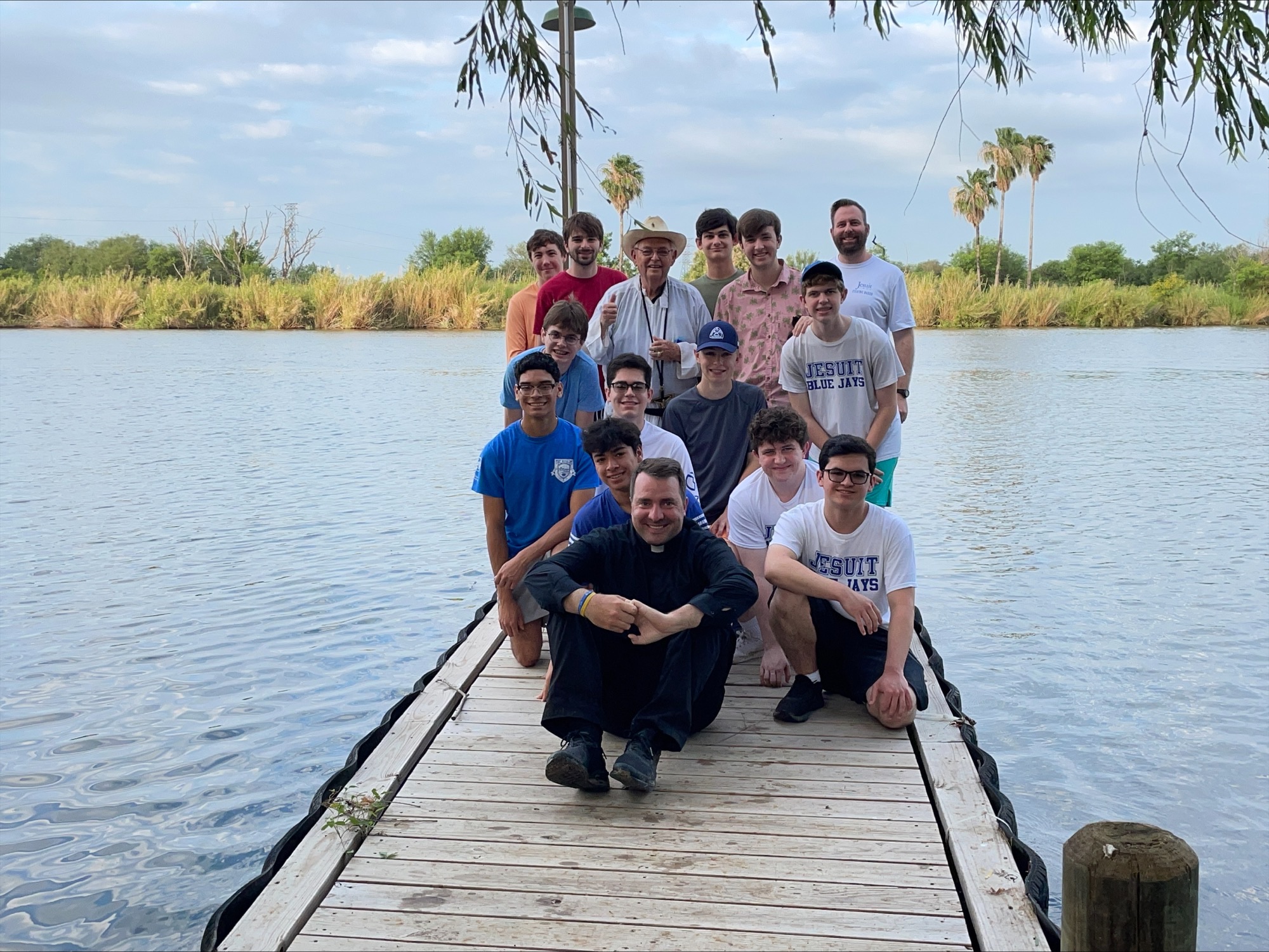 At the Frontiers: Blue Jays Serve in the Rio Grande Valley | Jesuit ...