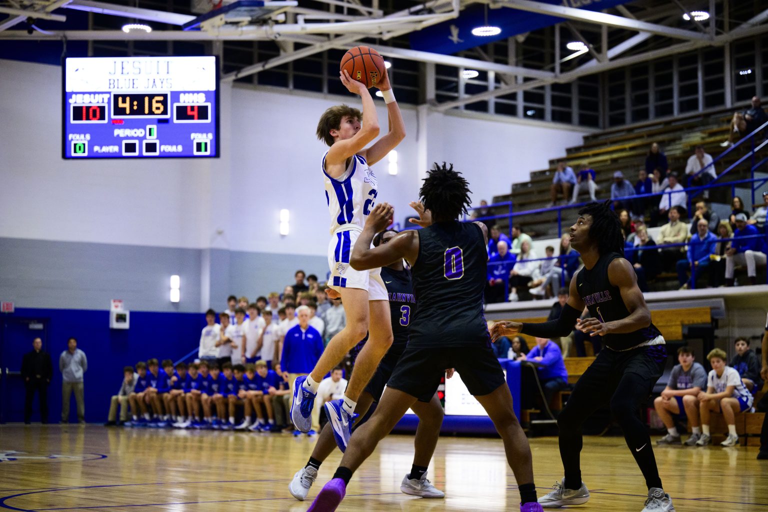 Blue Jay Basketball Scores Early Success | Jesuit High School of New ...