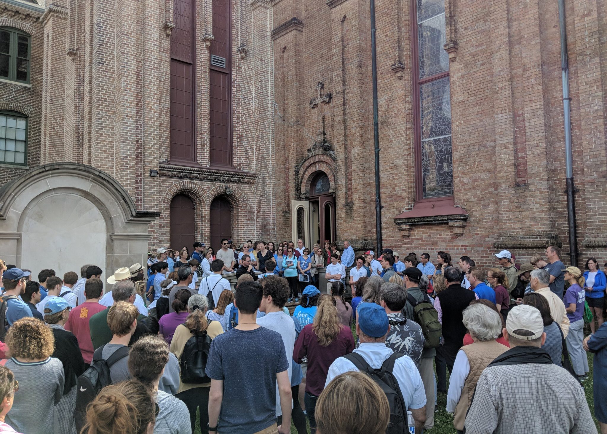 Nine Churches Walk: A Good Friday Tradition | Jesuit High School of New ...
