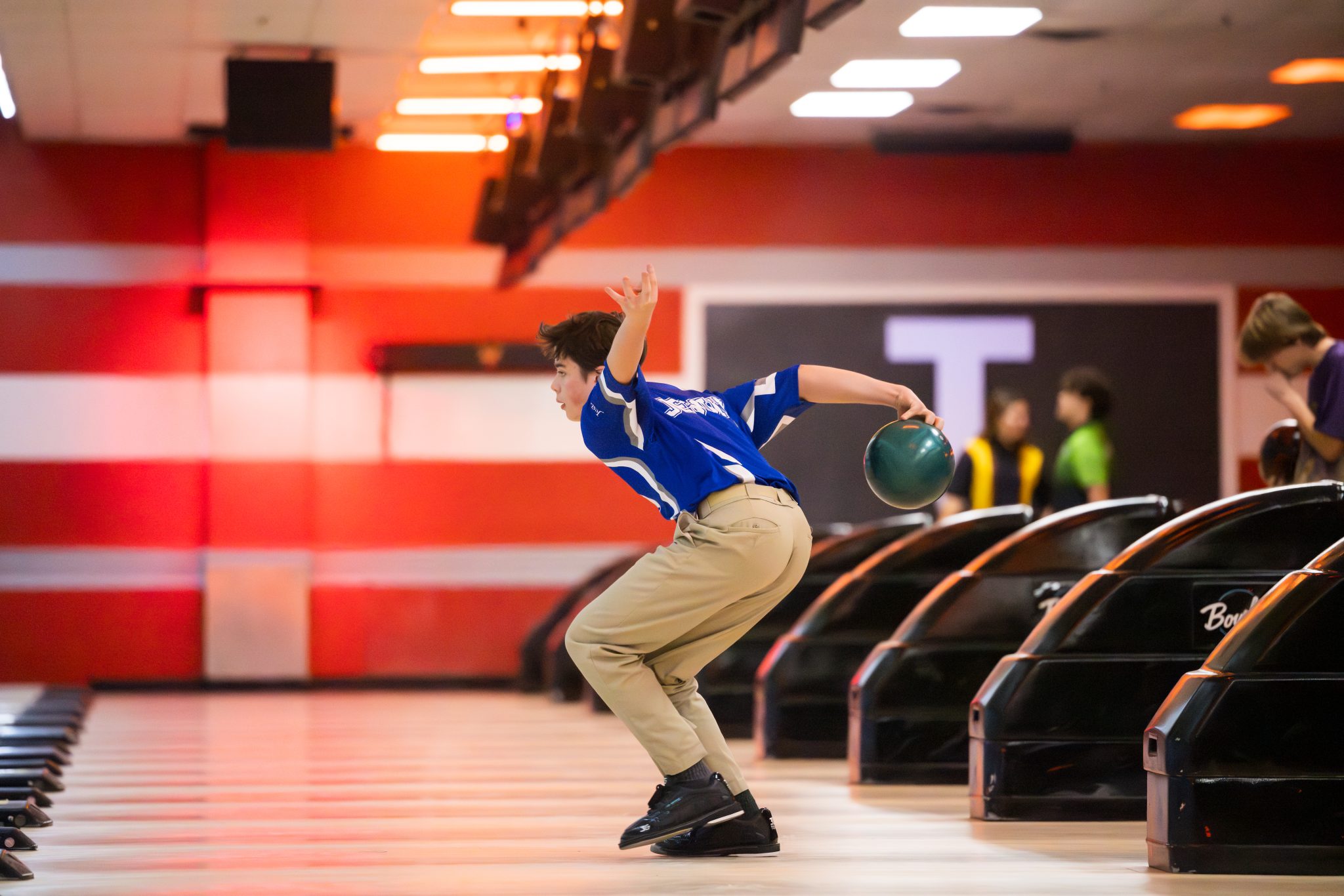 Bowling on a Roll, Edge Rummel 14–13 | Jesuit High School of New Orleans